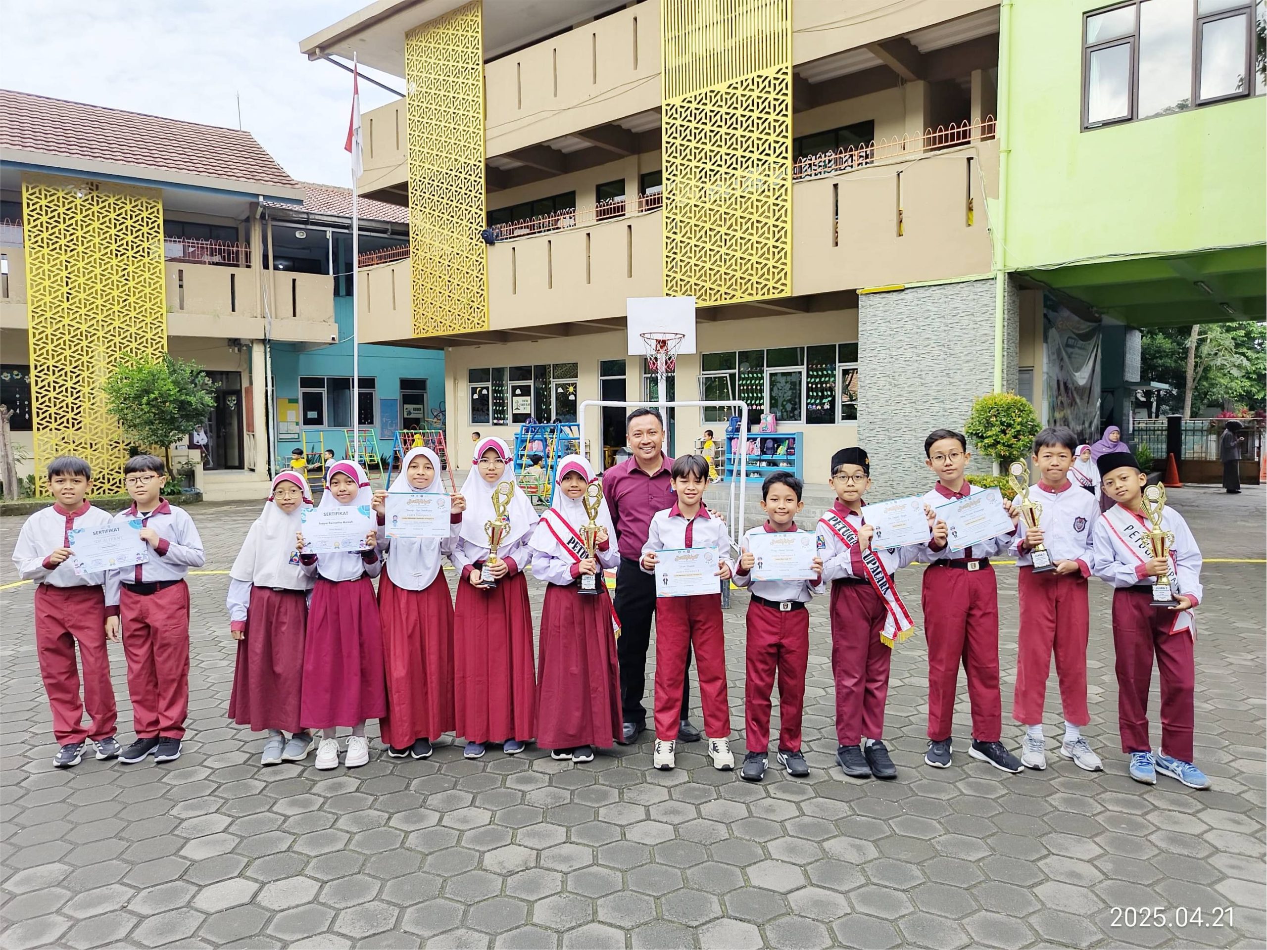 SDIT Al Fitrah, Raih Prestasi Gemilang di Festival Lomba Kedinasan ...